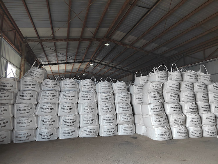 AFS30-35 Chromite sand for ladle well filler | Chromite Sand - HAIXU